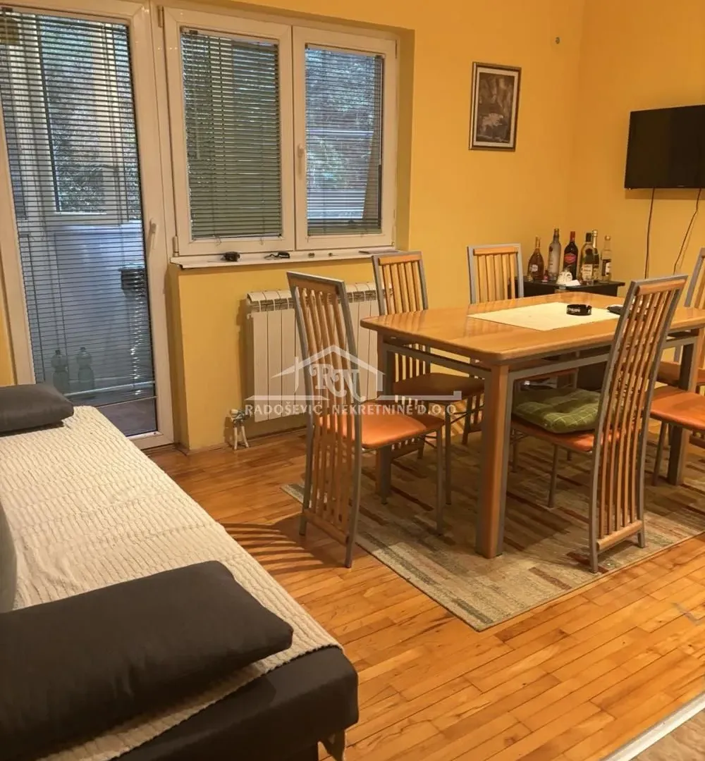 Prodaja, dvosoban stan, 49m2, Petlovo Brdo, Beograd