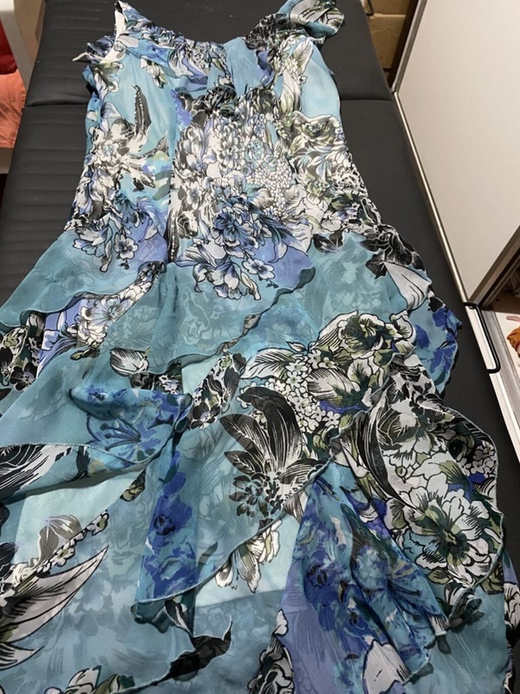 Haljina Dressbarn – model na bretele, duga, talasasta - Brend