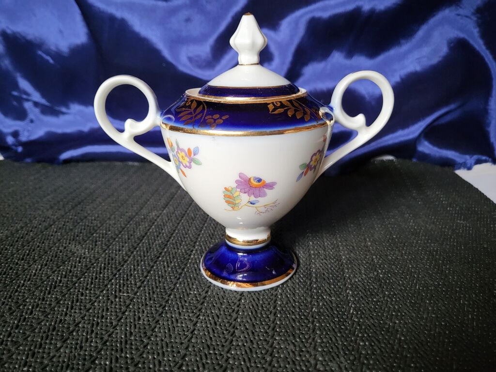 Secernica porcelanska nova bw porcelan Bavaria 1930g+. Posuda za
