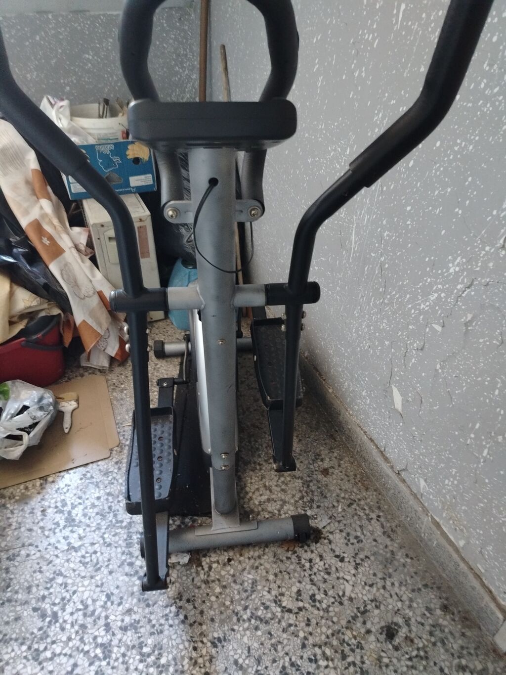 Eliptični trenažer (orbitrek) - Stabilna čelična konstrukcija sa