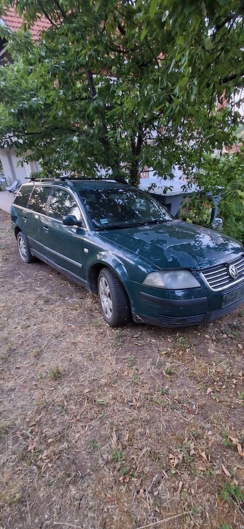 Volkswagen Passat: 1.9 l | 2002 г. Hečbek