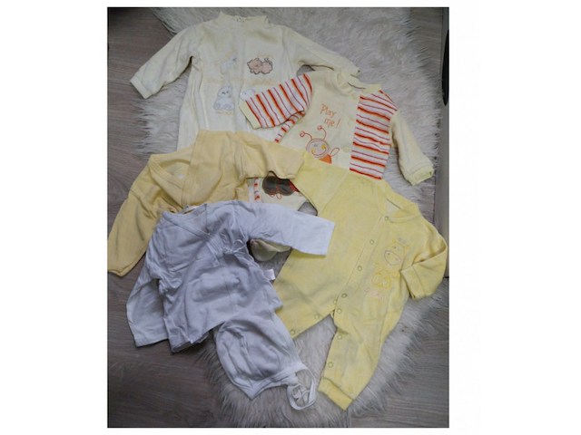 SET ZA BEBE- VEL 56/62 - 3 ZEKE, 2 BENKICE I 1 KAPA
