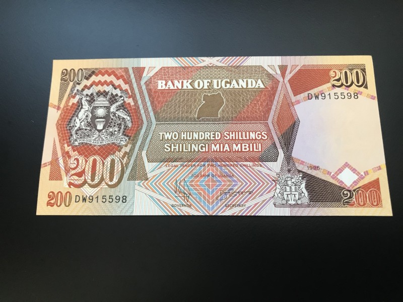 UGANDA 200 SILINGA. UNC.