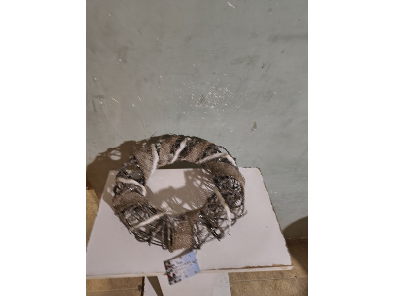 VEĆI NOVOGODIŠNJI VENAC 30 CM GERMANY NOVO