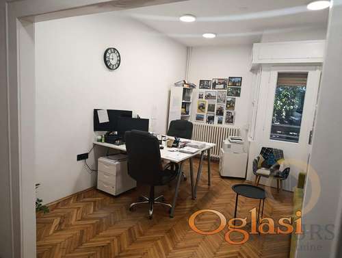 KOMFORAN DVOSOBAN PET FRIENDLY STAN U STAROM GRADU, CENTAR