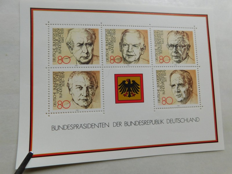 ** DEUTSCHE BUNDESPOST 1982 BLOK **