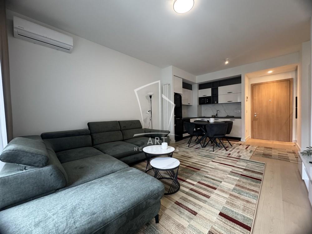 Luke Ćelovića Trebinjca, Dvosoban stan za izdavanje, 52m2, 1.300€