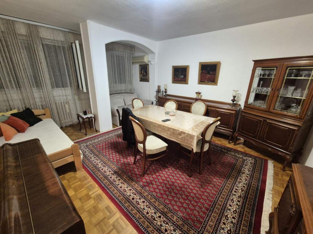 Bulevar Milutina Milankovića, Četvorosoban stan za izdavanje, 95m2, 600€