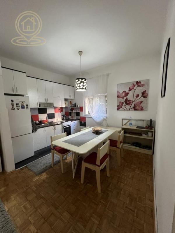 Dvoiposoban stan za izdavanje, 52m2, 700€