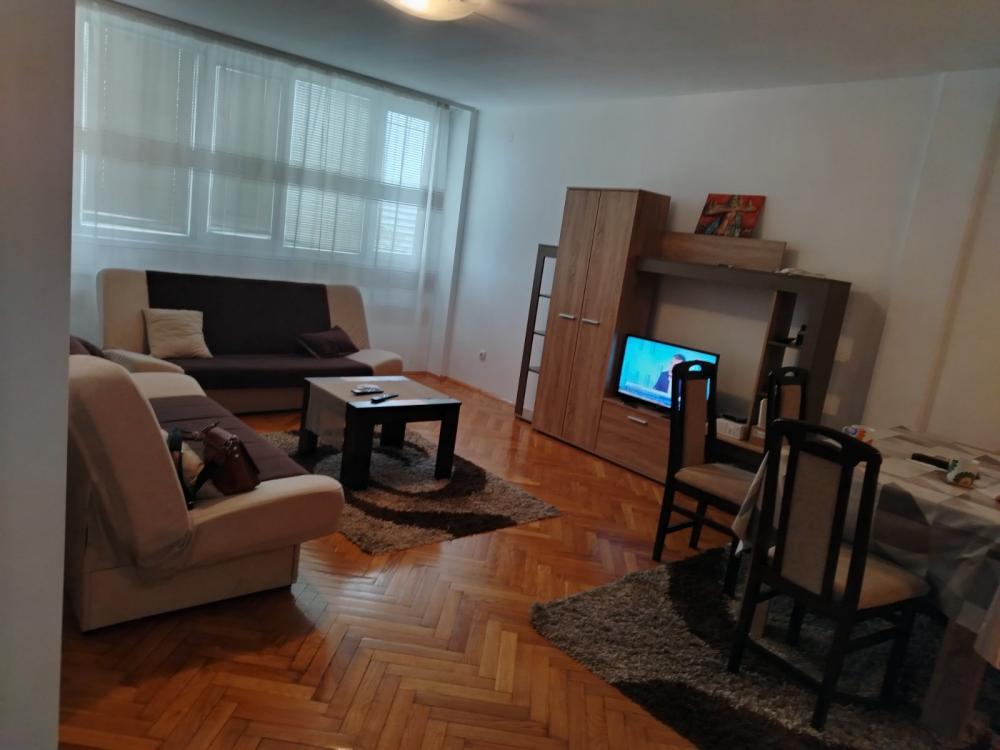 Omladinskih brigada, Dvosoban stan za izdavanje, 60m2, 550€