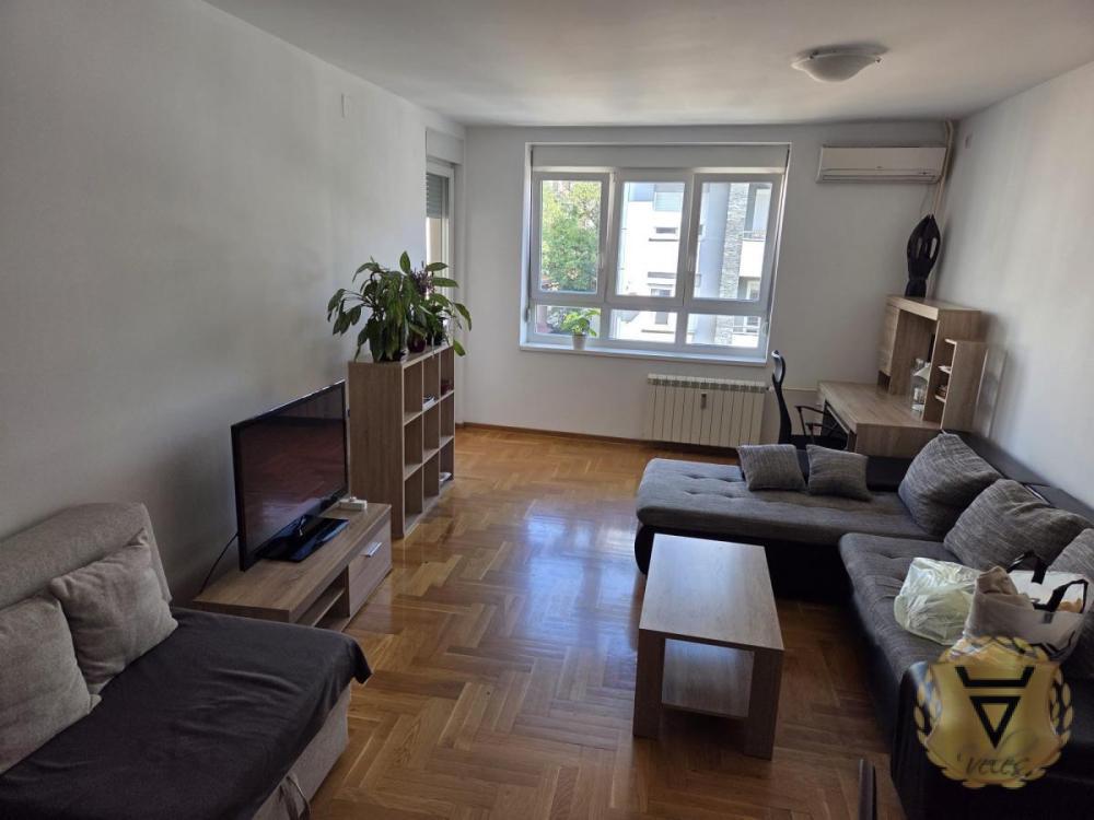 Dvosoban stan za izdavanje, 61m2, 600€
