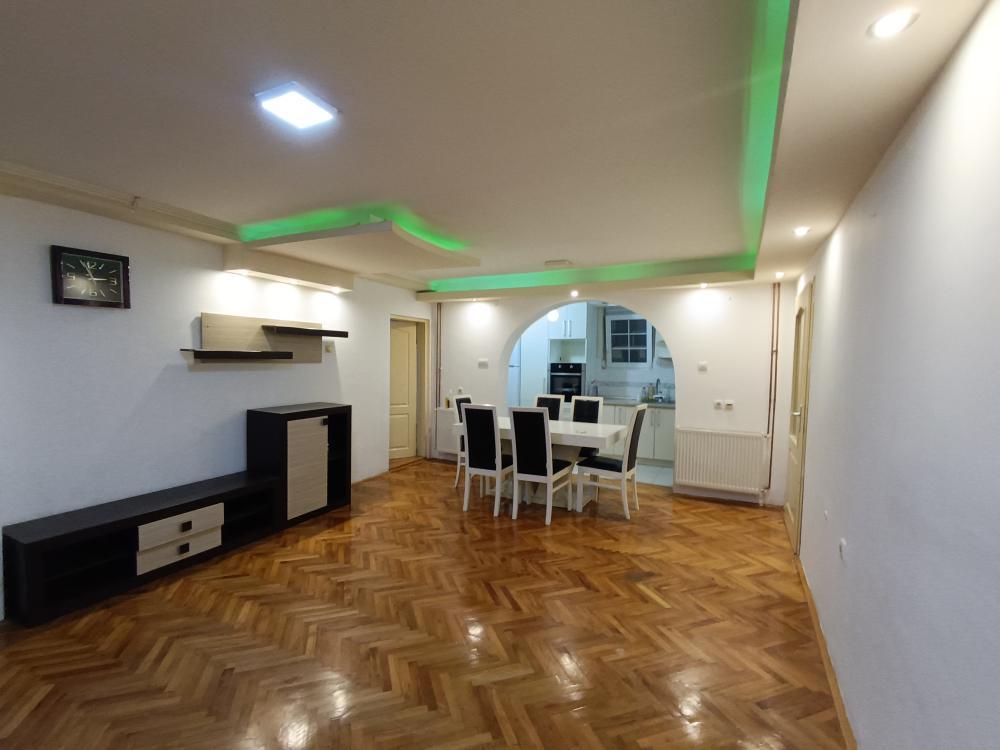 Naselje Branko Bjegović, Trosoban stan za izdavanje, 95m2, 200€