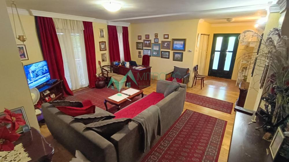 Kuća na prodaju, 125m2, 319.300€