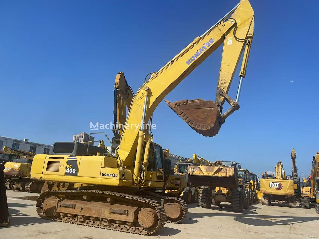 Komatsu PC400-8 bager guseničar
