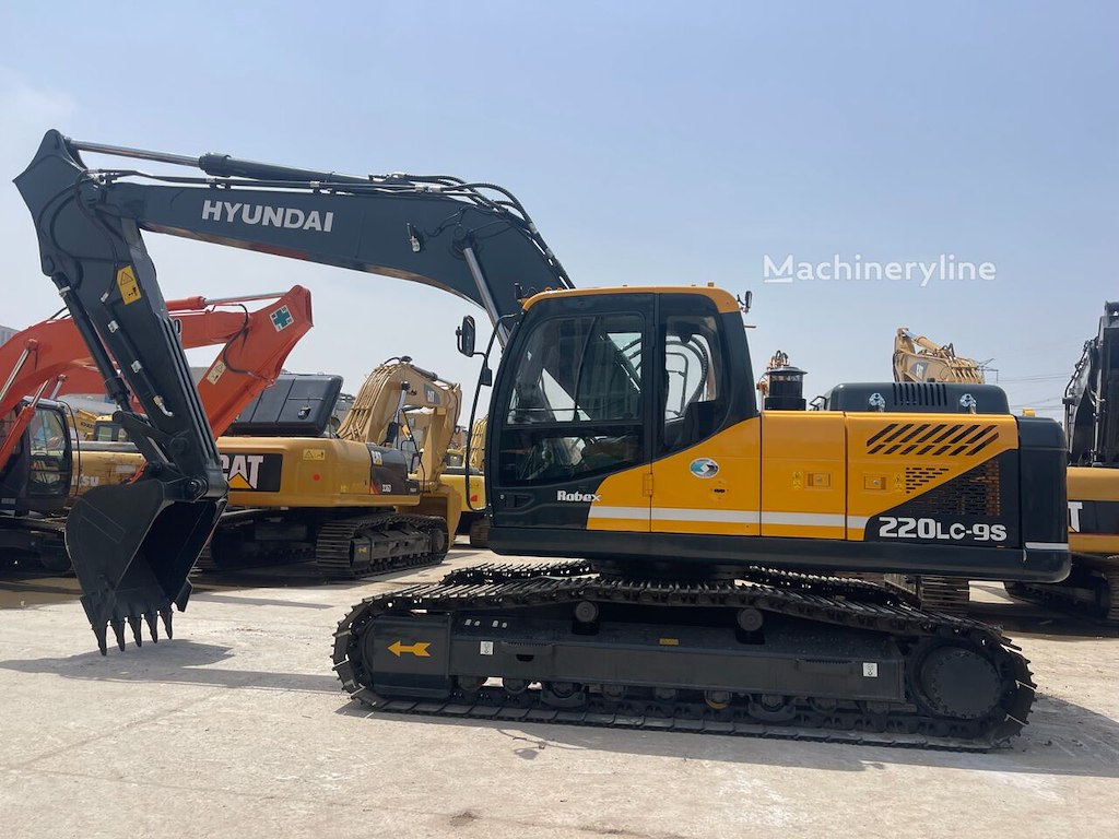 Hyundai R220LC-9S bager guseničar