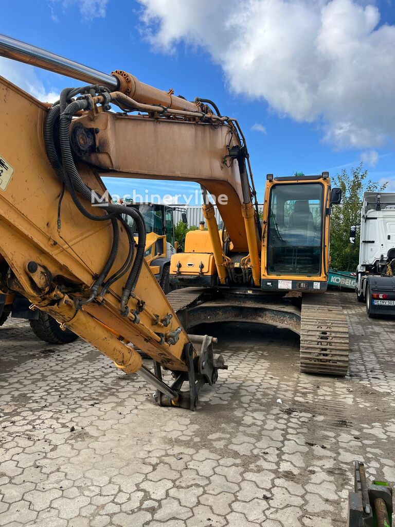 Hyundai R220 bager guseničar