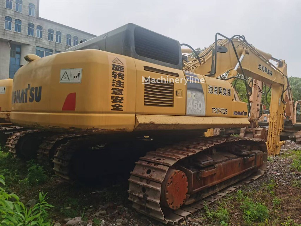 Komatsu PC450-8 bager guseničar