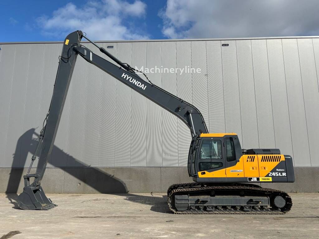 Novi Hyundai R 245 LR bager sa dugom strelom