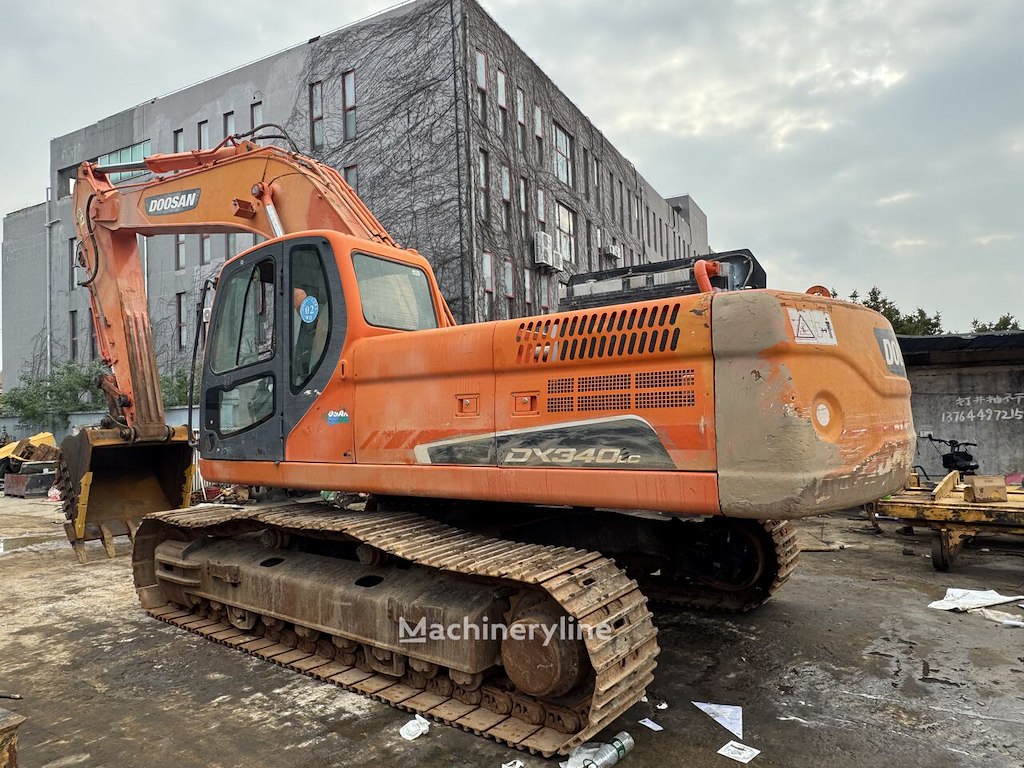 Doosan DX340LC bager guseničar