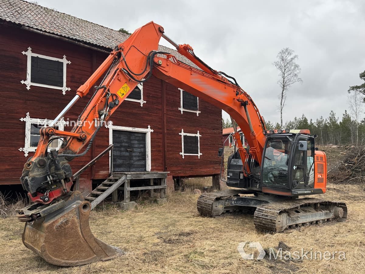 Prodaje se Hitachi ZX225USLC-5B bager guseničar na aukciji