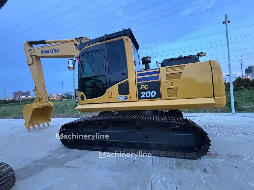 Komatsu PC200 bager guseničar