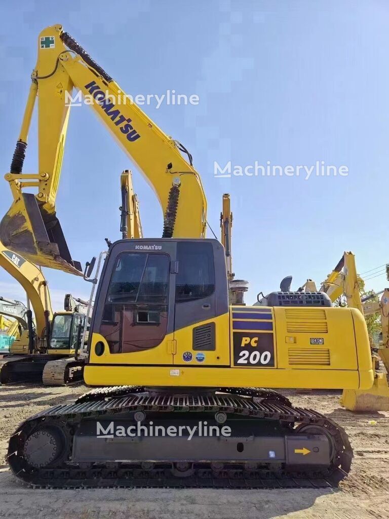 Komatsu PC200 midi bager