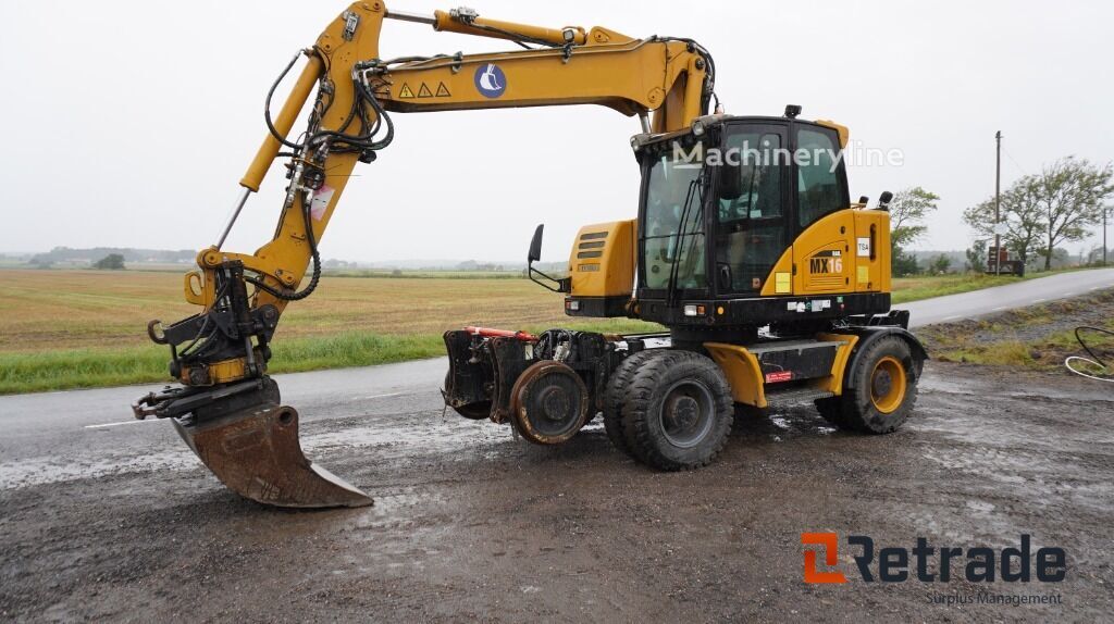 Prodaje se Hydrema MX 16 Rail bager na šinama na aukciji