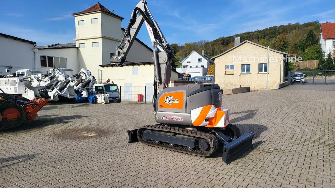 Novi Kubota Akula DR300 bager za rušenje