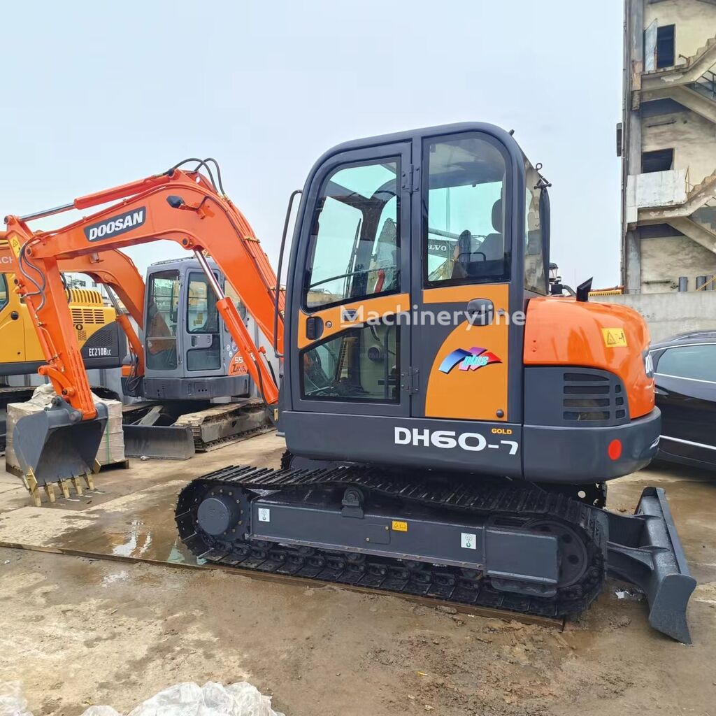 Doosan DH60 mini bager
