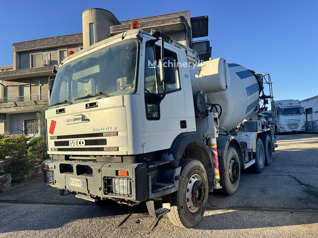 Cifa na šasiji IVECO Eurotrakker 440 pumpa za beton