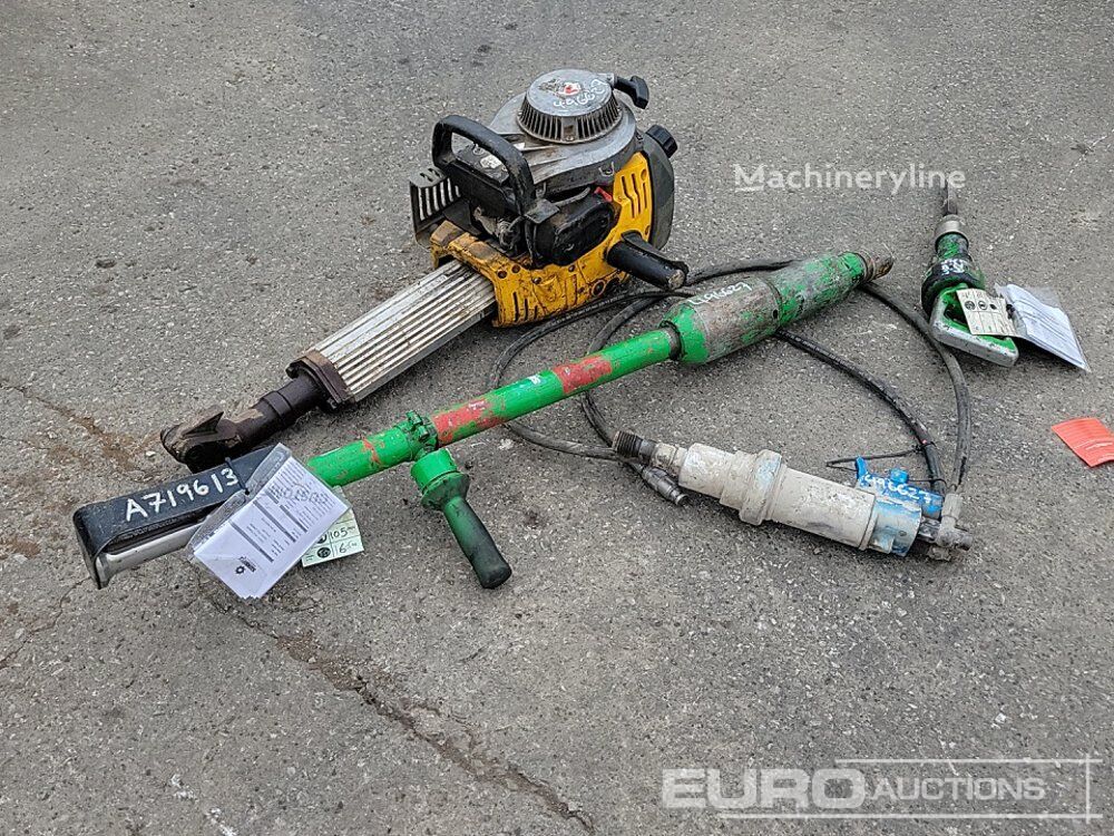 Prodaje se Wacker Neuson Petrol Hand Held Breaker, Pneumatic Air Breaker (2 of), Pneumati pneumatski čekić na aukciji
