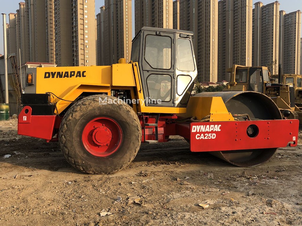 Dynapac CA 251 kompaktor s jednim valjkom
