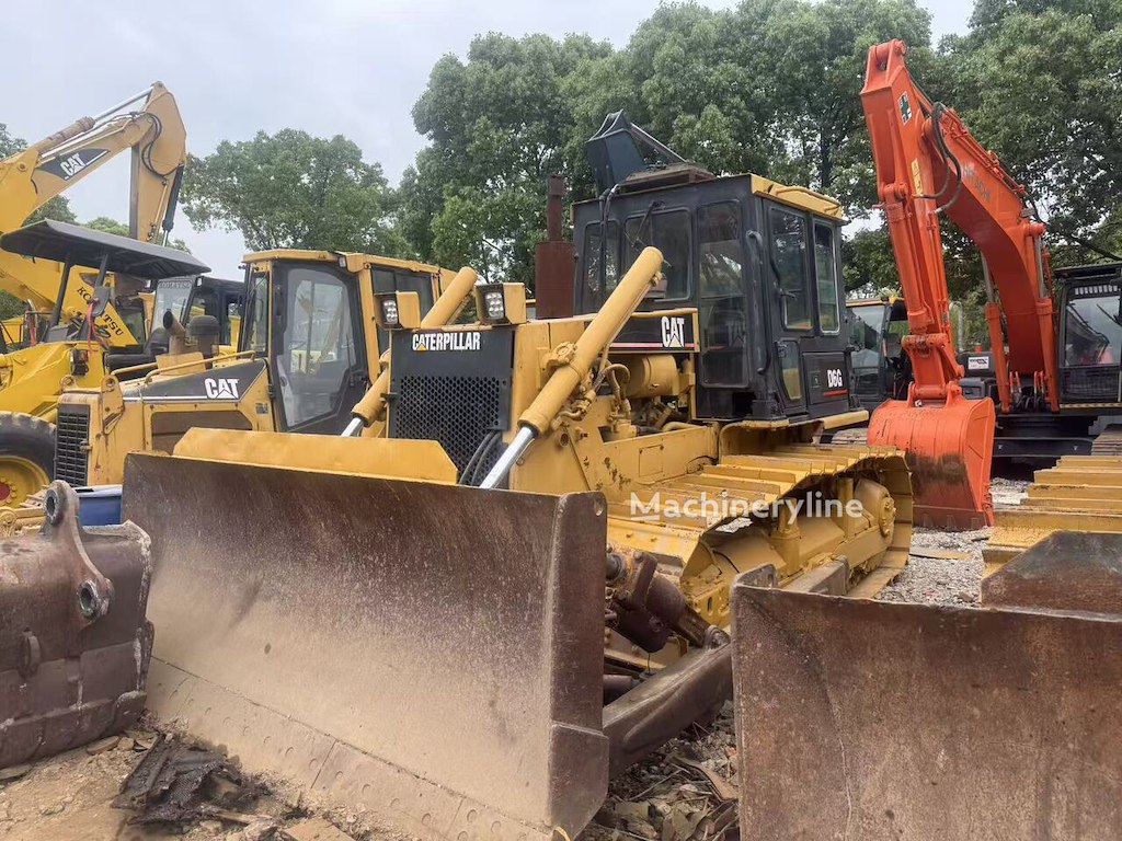 Caterpillar D6G buldožer