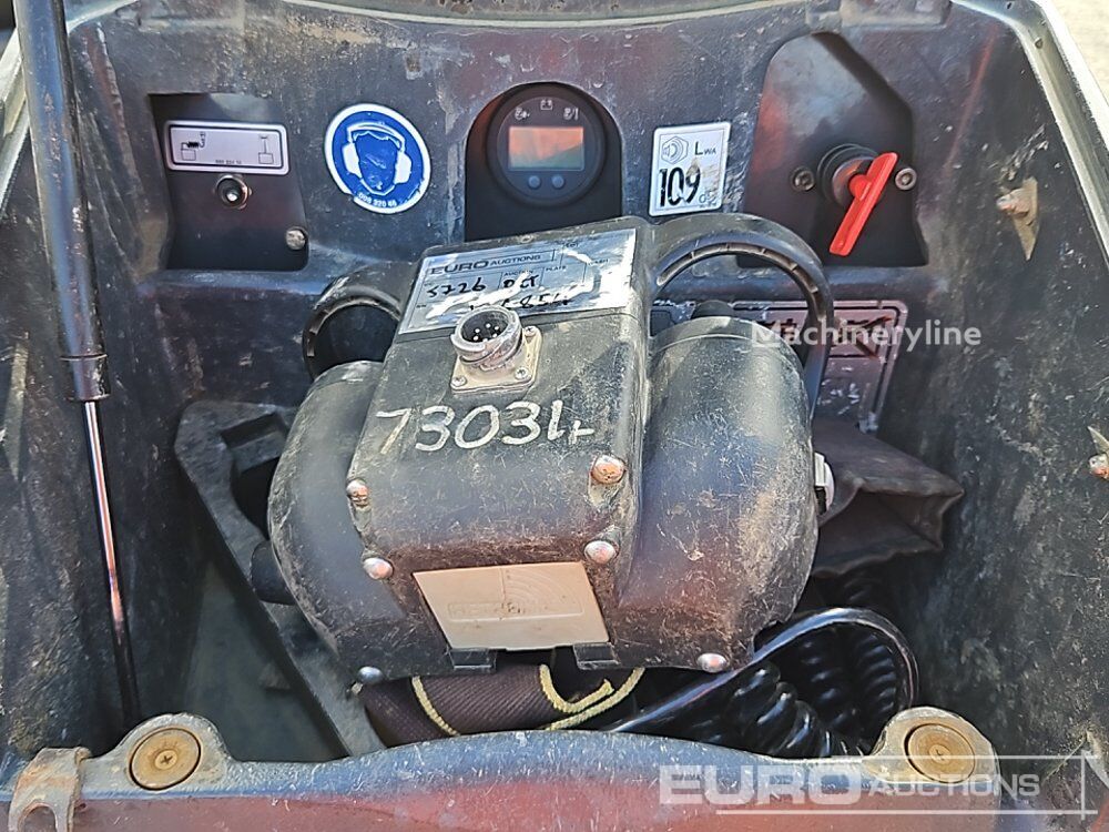 Prodaje se BOMAG BMP8500 kompaktor na aukciji