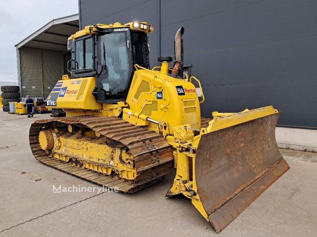 Komatsu D61PXI-24E0 buldožer