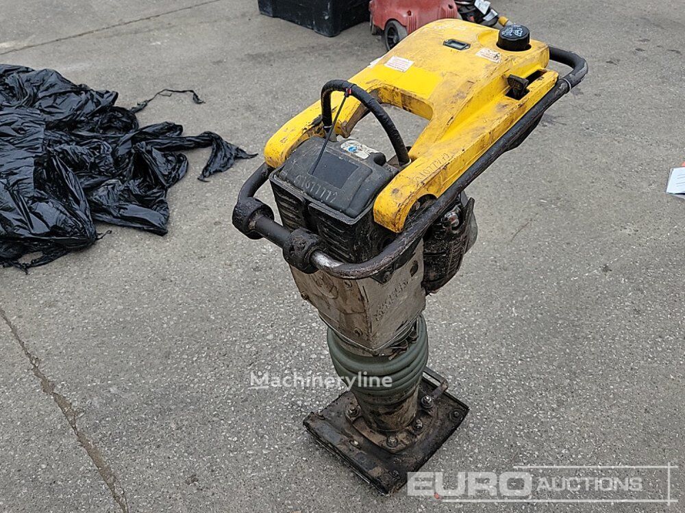 Prodaje se Wacker Neuson BS60-2 nabijač na aukciji