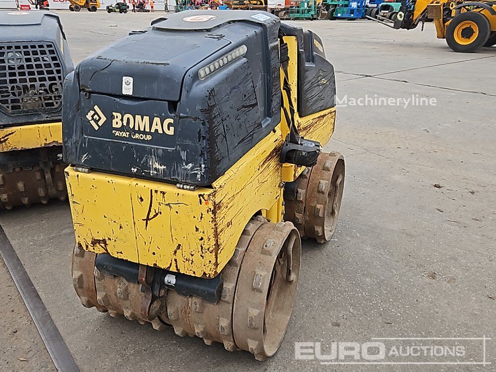 Prodaje se BOMAG BMP8500 kompaktor na aukciji