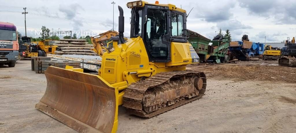 Komatsu D51 EX-22 buldožer