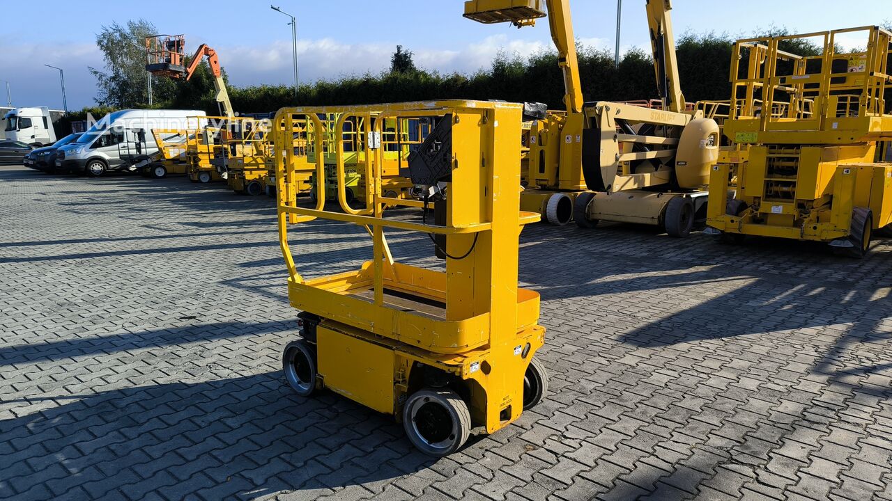 JLG 1230 ES jarbolna penjajuća platforma
