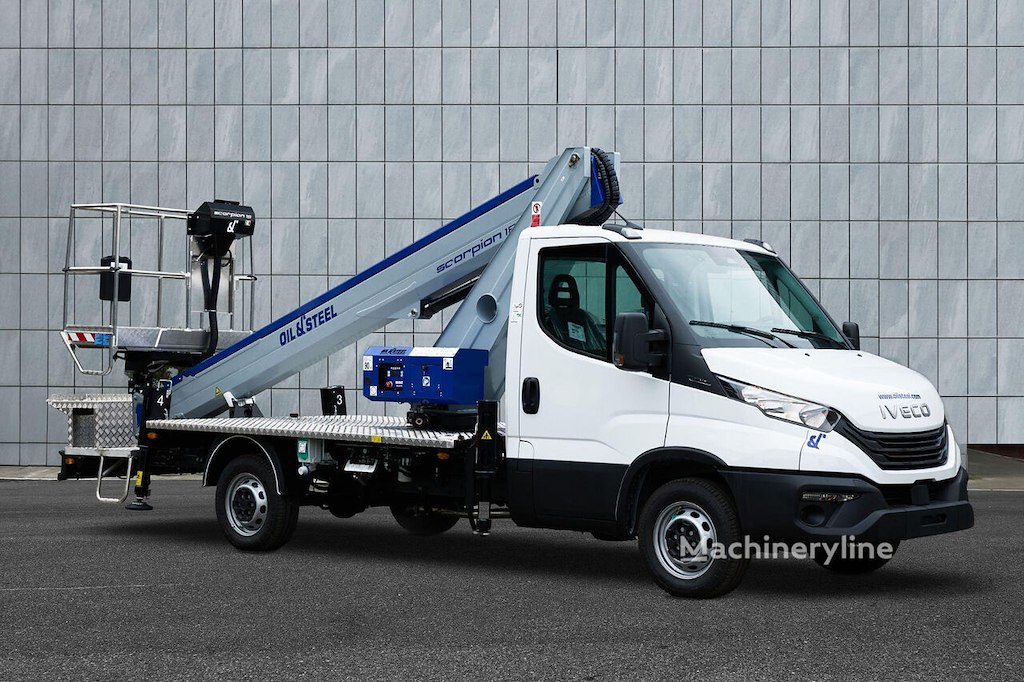 Nova Oil & Steel Scorpion 18 Sobre IVECO DAILY 35S14 entre ejes 3750 mm auto dizalica s korpom