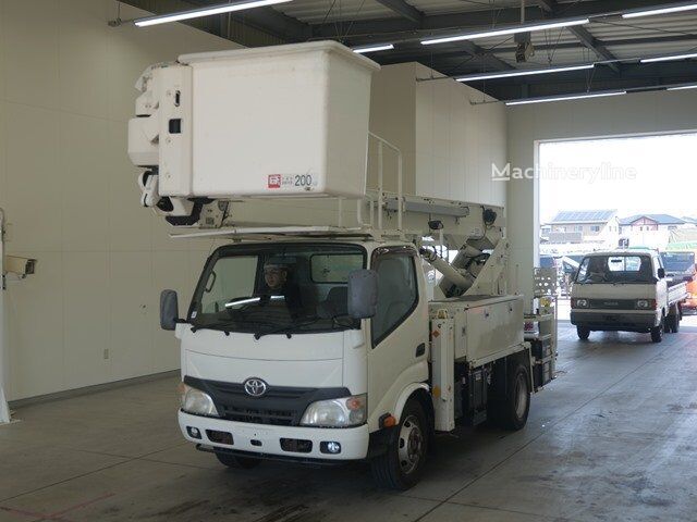 Toyota TOYOACE auto dizalica s korpom