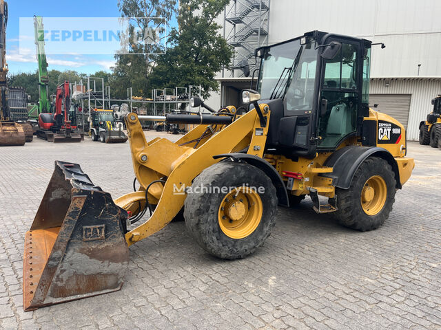 Caterpillar 908M prednji utovarivač