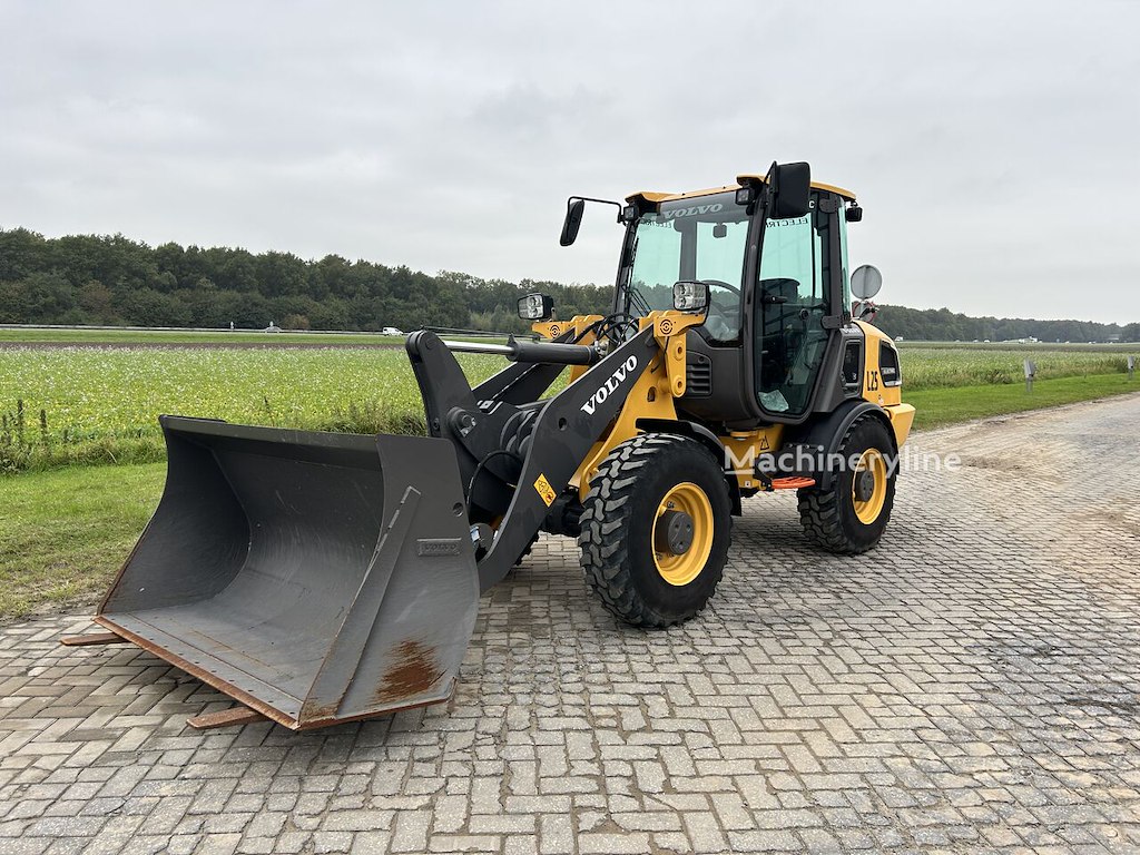 Volvo JL25HZ prednji utovarivač