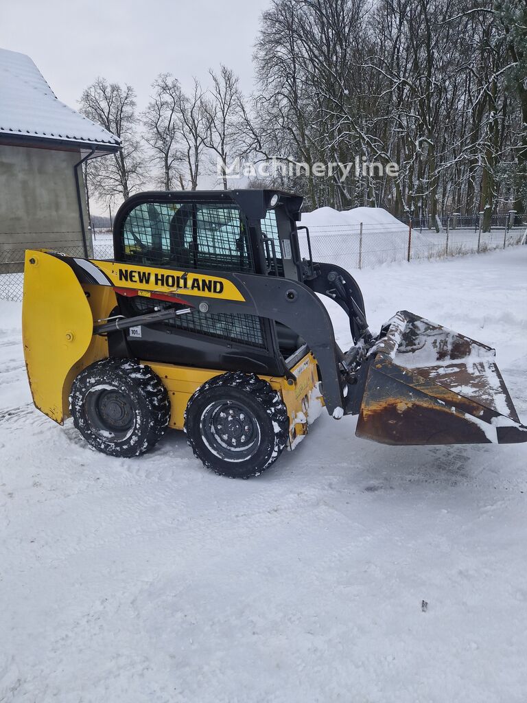 New Holland L216 mini utovarivač