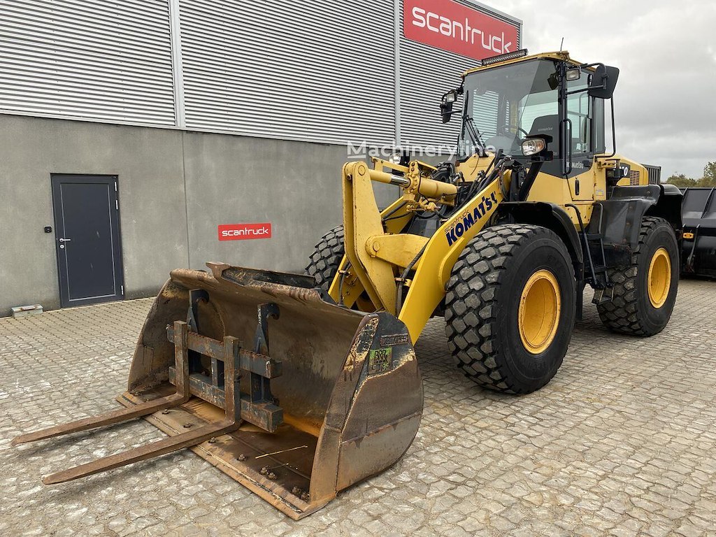 Komatsu WA200-7 prednji utovarivač