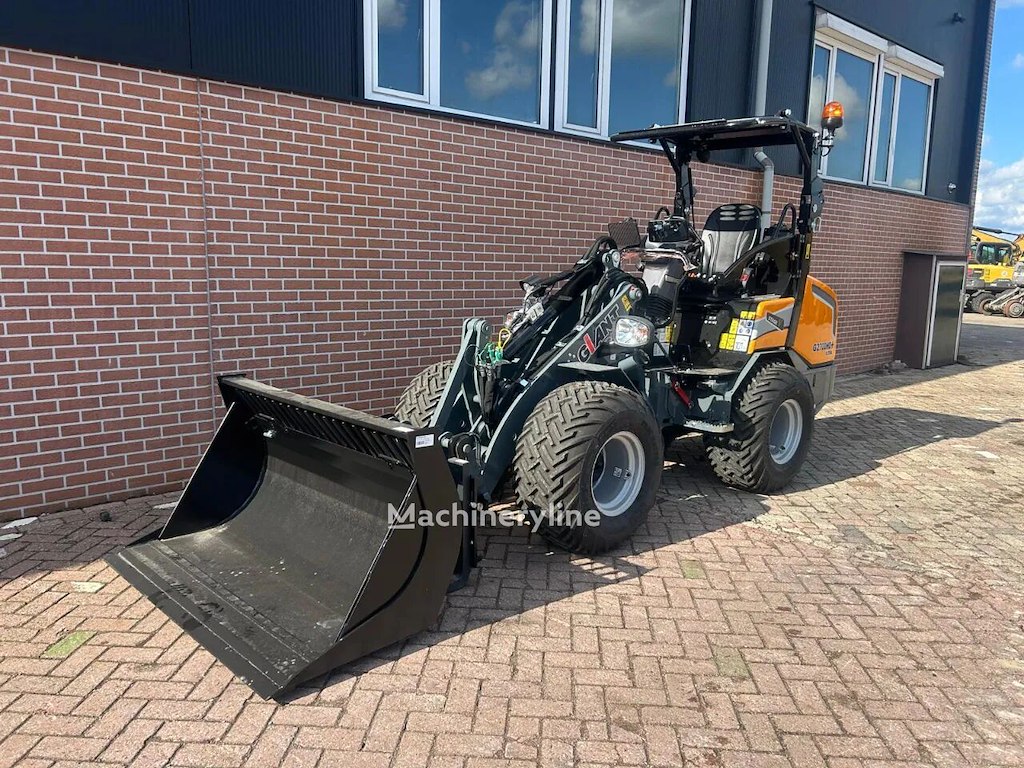 Novi Giant G2700 mini utovarivač guseničar