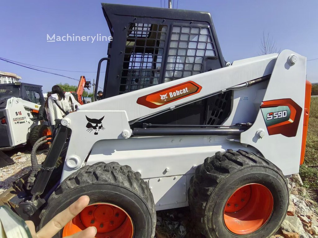 Bobcat S590 mini utovarivač