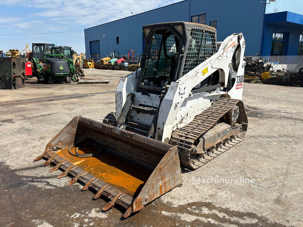 Bobcat T300 mini utovarivač guseničar