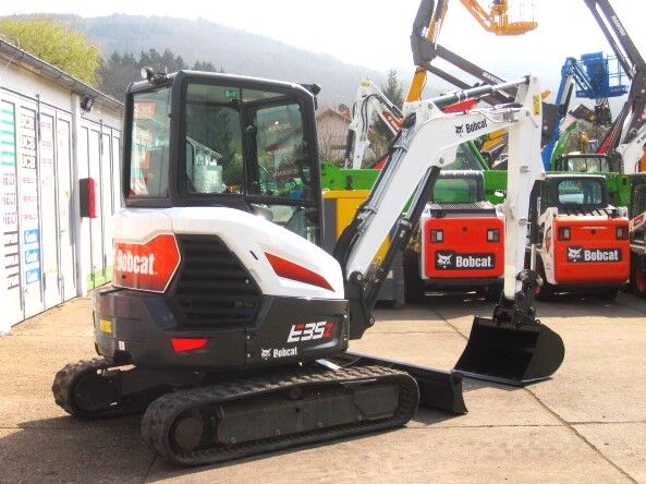 Bobcat E 35 Z mini utovarivač