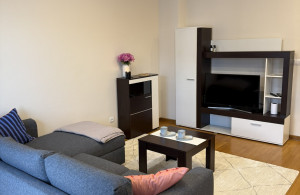 Iznajmljujem Stan-Apartman, Kalenić, Beograd Grad